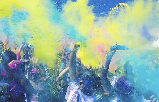 Creative Ways to Host a Fun Holi Party at Home – Confetti Gifts