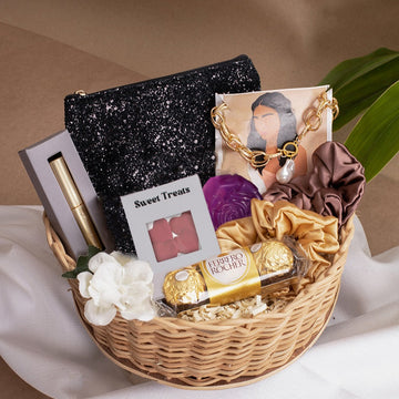 Gift Hampers for Women | Gifts hampers for Girls | Gift Box for Her ...