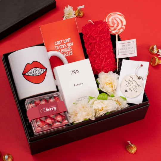 Gift Hampers For Women - Online Gifts For Girls | Confetti Gifts